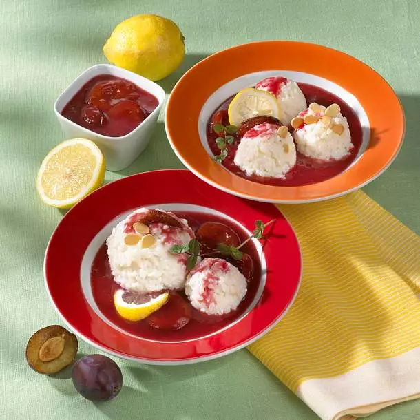 Receta de arroz con leche de mazapán con ciruelas