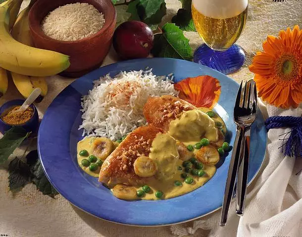 I-Turkey steaks kwi-banana curry cream recipe 11897_1