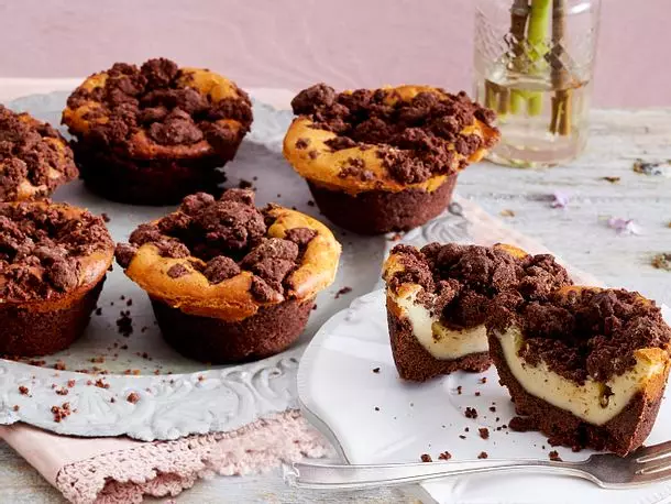 Cheesecake Crumble Muffins opskrift