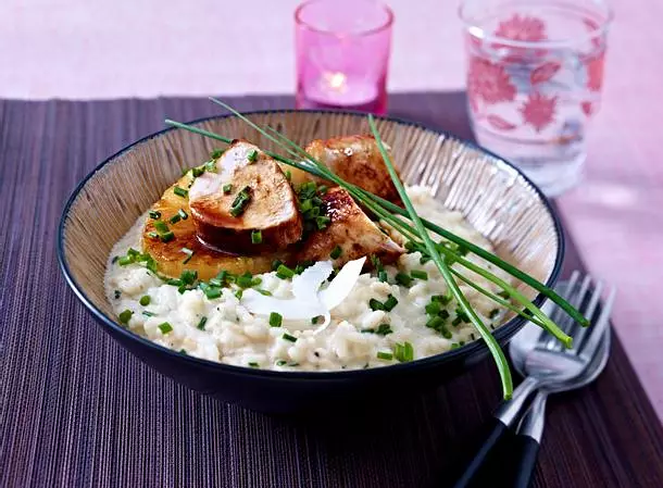 Risotto kelapa dengan fillet ayam dan resipi nanas 15977_1