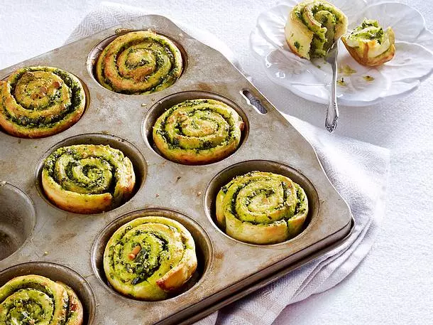 Recette de roulés à l'ail des ours et aux pommes de terre