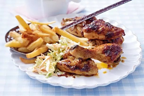 Recette de poulet en croûte barbecue et de salade de chou 18385_1