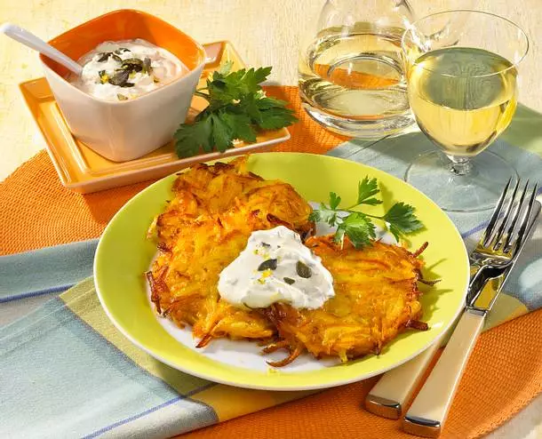 Buñuelos de patata y calabaza con dip de crème fraîche receta 18897_1