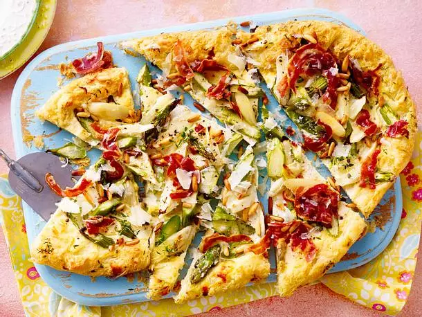 "Treat yourself so blatantly" asparagus tart recipe