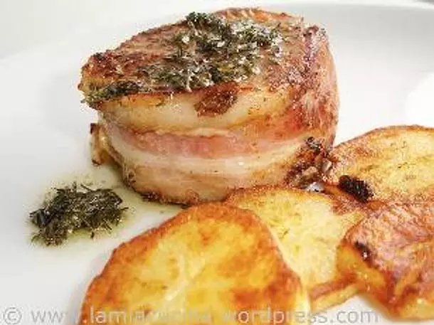 Pork Tenderloin (Filetto di Maiale) alla Sarda mat Rosemary Kartoffel Rezept 19863_1