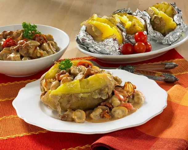 Recipe ng Stuffed Baked Potatoes 21645_1