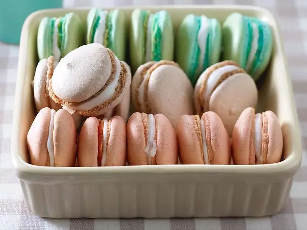 Macarons với công thức ganache vani