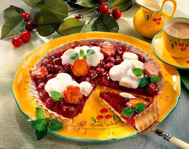 Shortcrust tart dengan resep ceri dan pisang 22379_1