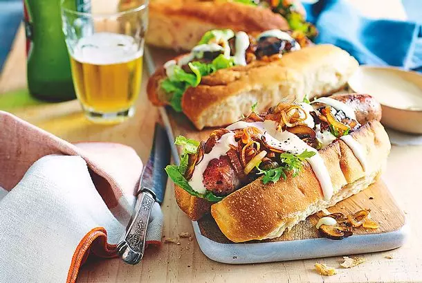 Receta për sanduiç Bratwurst 