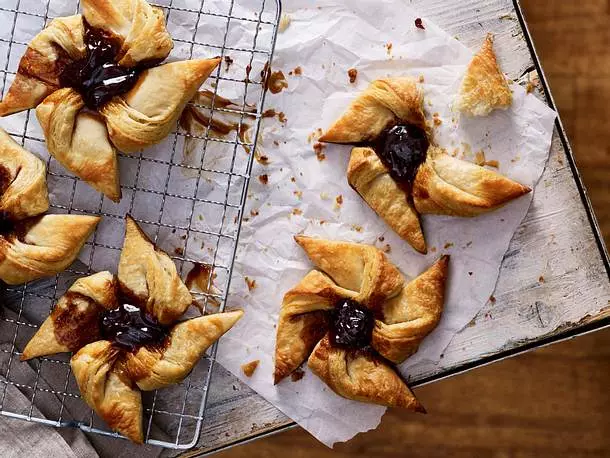 Mulini a vento di lievito con la ricetta della marmellata di mele