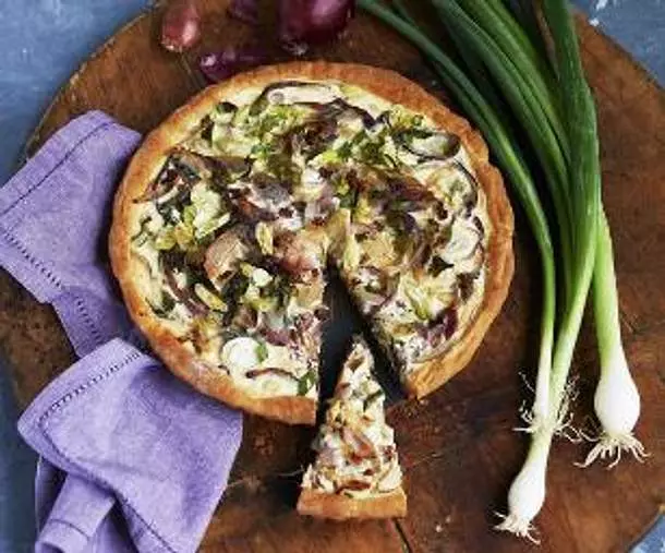 Recette de tarte à l'oignon (cuisine Enie) 24450_1