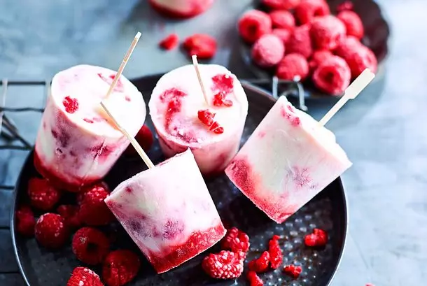 Raspberry Yoghurt Pops 