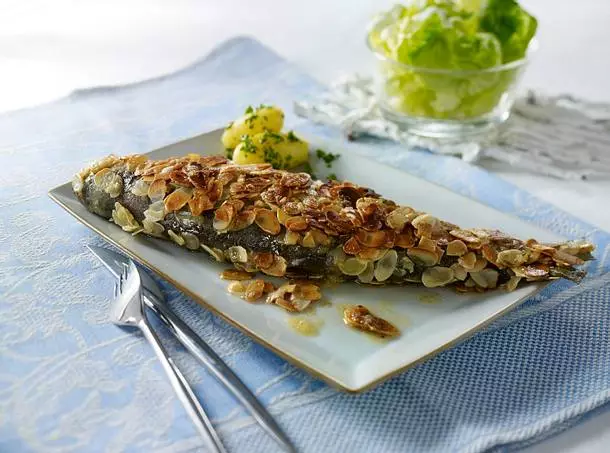 Recipe ea Crispy Almond Trout 25503_1