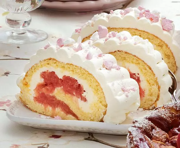 Recette de Tendre roulé suisse à la rhubarbe