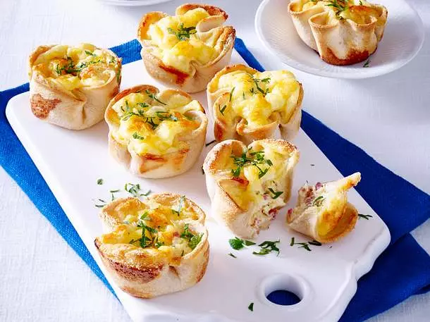 Recept na toastové muffiny se sýrem a šunkou