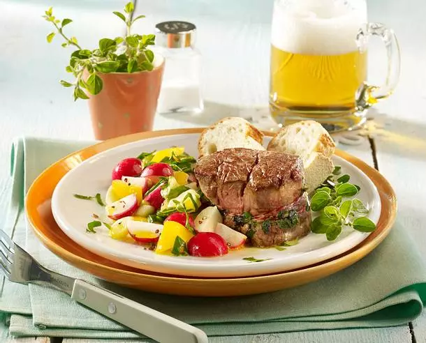 Filé steak retek zöldségekkel recept 29435_1