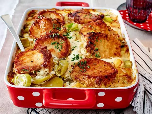 Fèmye a Pòmdetè Schnitzel Casserole Recipe 3048_1