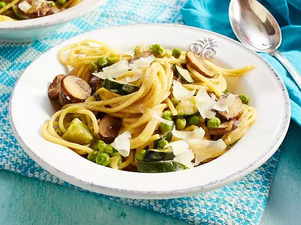 Sou entènèt jwèt Zucchini djondjon espageti resèt 32919_1