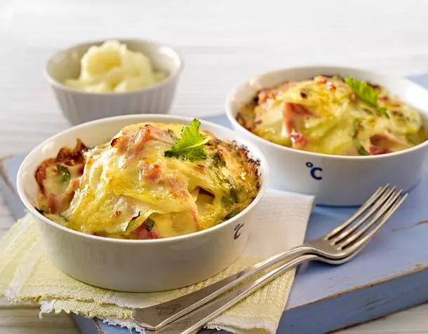 រូបមន្ត Ham Gratin របស់ Kohlrabi 33420_1