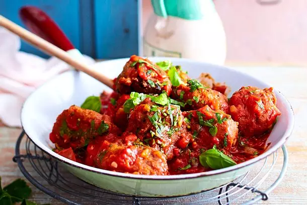 Рецепт Polpette di Melanzane (баклажанові кульки в томатному соусі). 36607_1