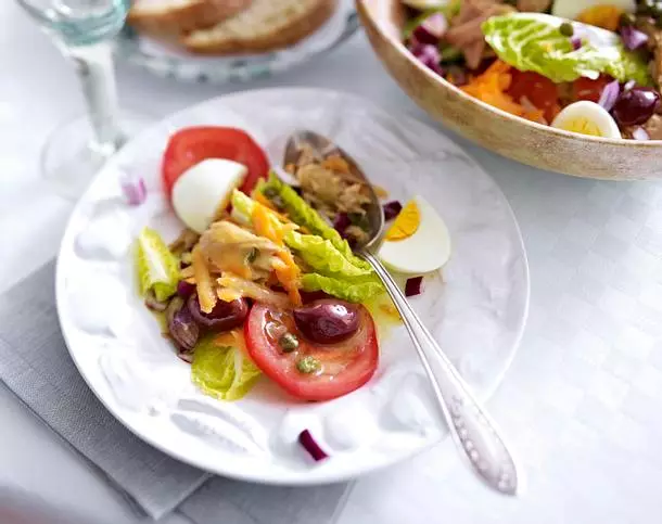 Mallorkako Hegaluze Entsalada (Ensalada de Tonyina) errezeta 37647_1