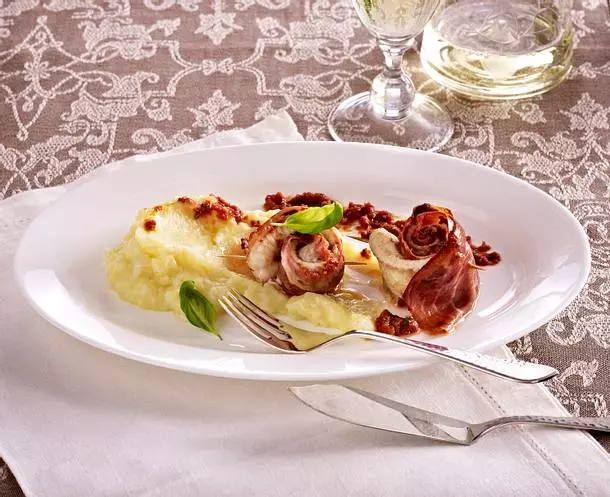 I-Serrano-coated sole kwi-Jerusalem artichoke puree recipe 38598_1