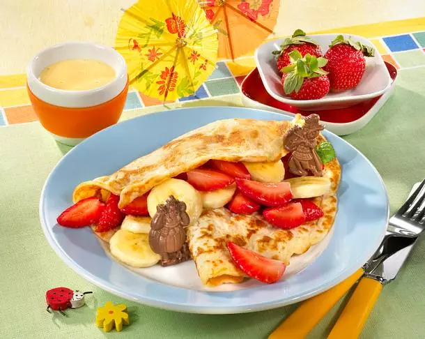 Pancakes nwere uzommeputa njuputa mkpụrụ 40486_1