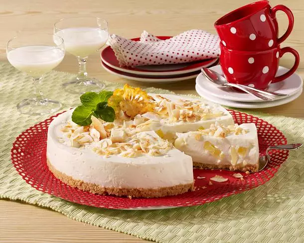 Recept na koláč s ananásovým a kokosovo-smotanovým syrom 40795_1