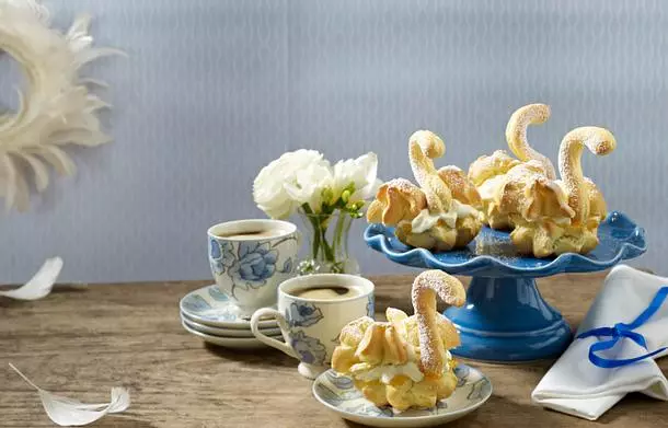 وصفة Choux Swans (مدرسة الخبز) 40864_1