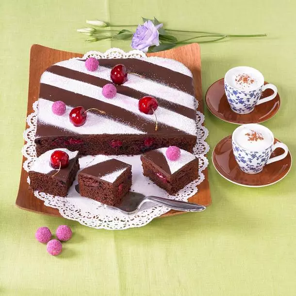 Recipe ng Kirschsacher cake