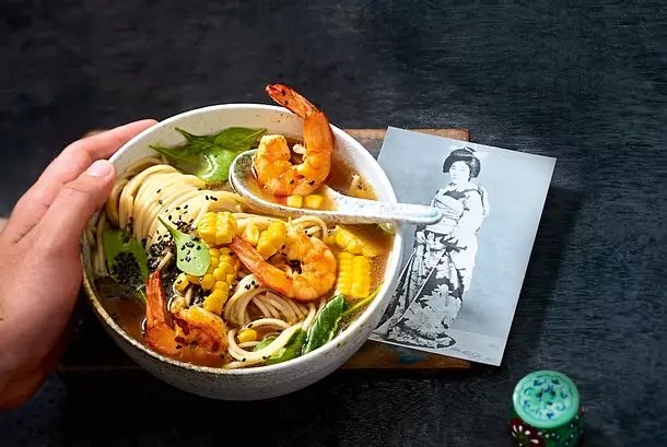 Ramen with shrimp recipe 43460_1