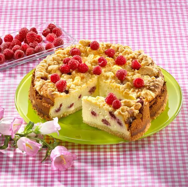 Raspberry Crumble Cheesecake Recipe 43473_1