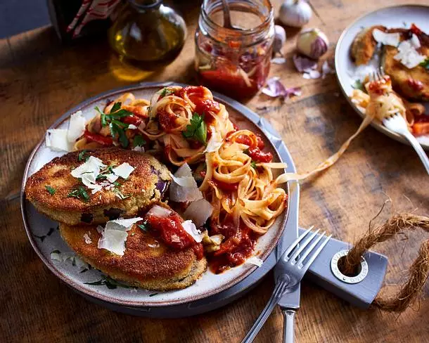 Ricetta vegetariana della cotoletta di melanzane 44195_1