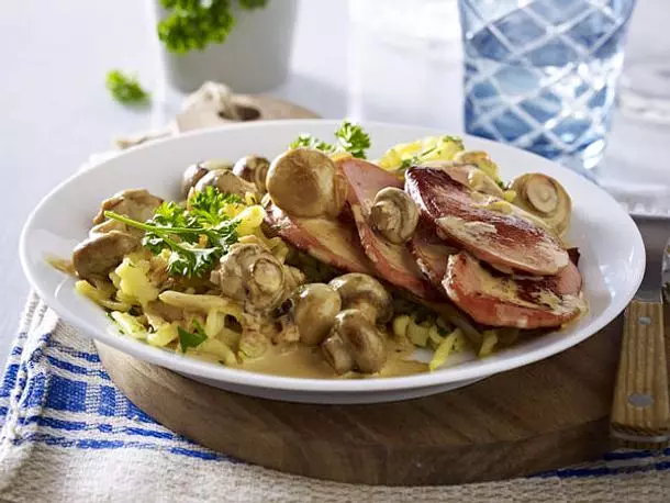 Jäger-Spätzle com receita de salsicha de carne 44523_1