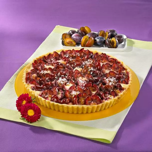 Recette Tarte à la crème sure aux prunes 44795_1