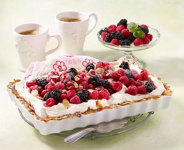 Mascarpone ve limon kremalı çilekli tart tarifi 45113_1