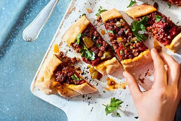 Recept på hackad paprika pide 46299_1