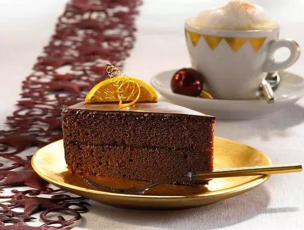 የገና Sacher ኬክ አሰራር 47010_1