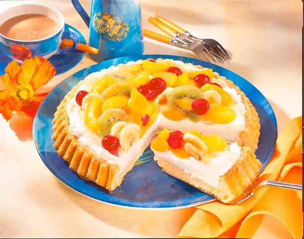 Torta alla frutta con crema al mascarpone e ricetta di frutta 47888_1