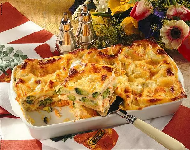 Salmon Lasagne Recipe 48069_1