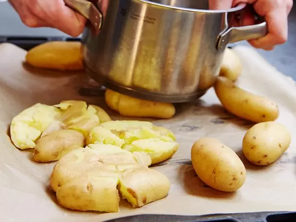 recette de pommes de terre écrasées 48741_1