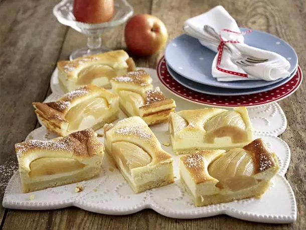 Pear quark cake gikan sa resipe sa lata 51220_1