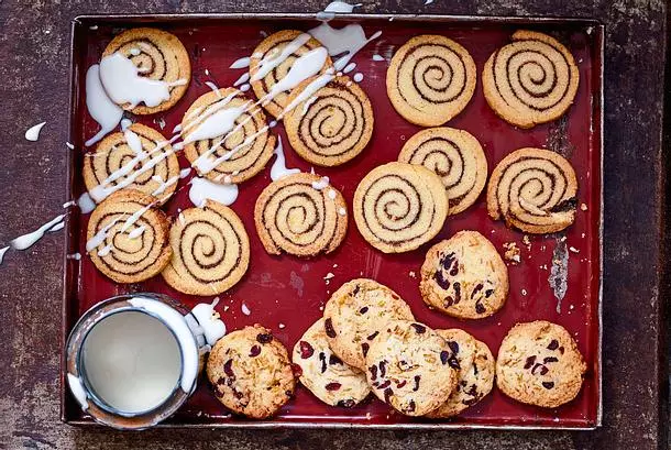 Cornflakes Cruncher & Crunchy Cinnamon Rolls වට්ටෝරුව 51389_1