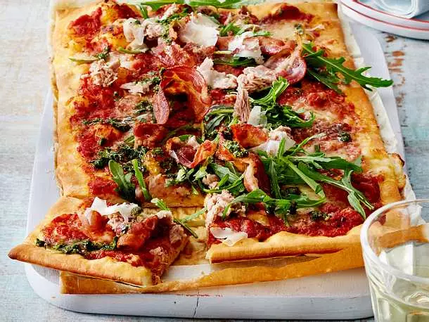 Tuna Pizza with Bacon Curls Recipe 51623_1