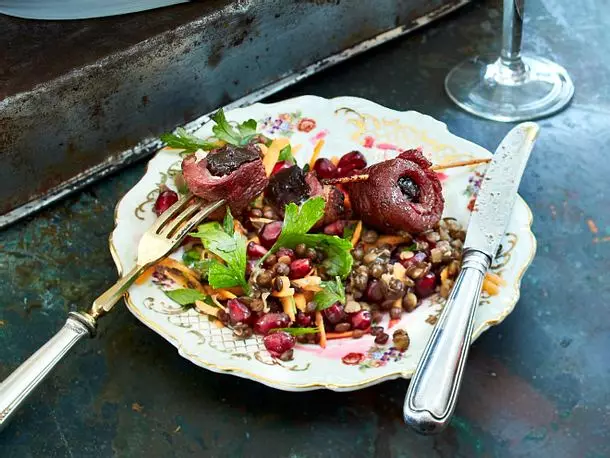 Rolinhos de ameixa de ganso na receita de salada de lentilha 52381_1