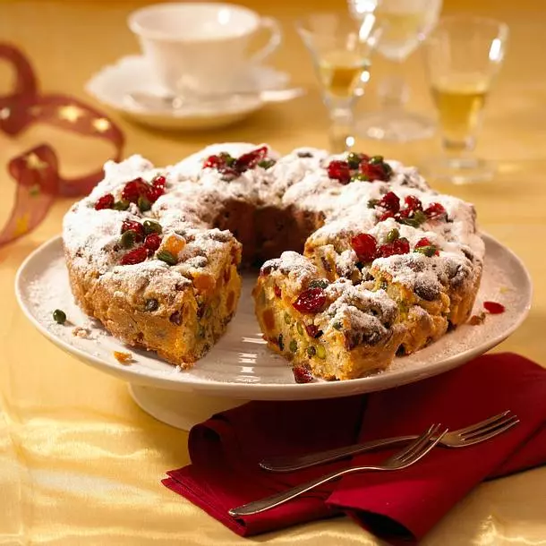 Kalėdinio vainiko pyrago receptas 52466_1