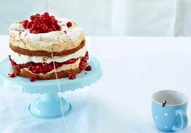 Receita de bolo de mousse de neve con groselhas