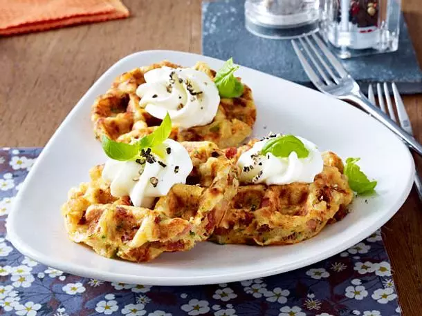 Recipe Waffles miaraka amin'ny Bacon 56684_1