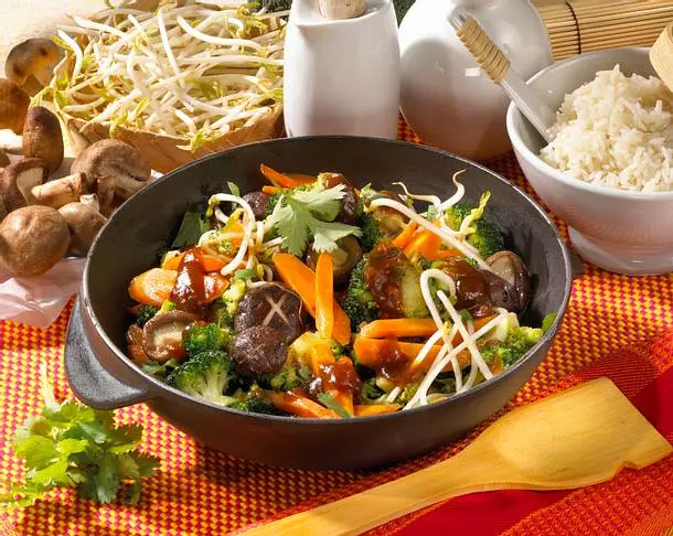 Ohunelo Wok ẹfọ