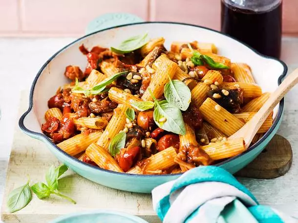 Jackfruit ragout hamwe na resept ya tortiglioni 59216_1